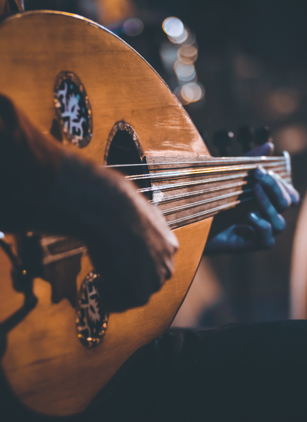 La Escuela de Música Shine Arabic Oud - La Escuela de Música Shine